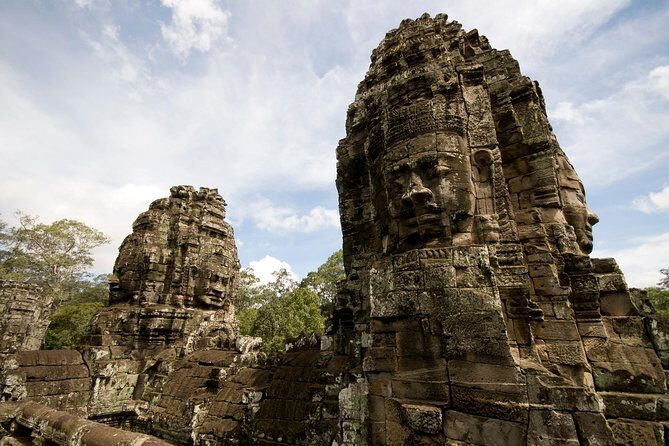 4-Day Angkor, Kulen, Tonle Sap, Banteay Srei & Beng Mealea Tour - Day 2: Mount Kulen and Banteay Srei