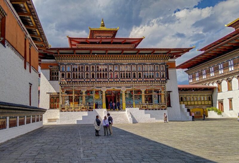 4 Day Bhutan Tour - 4 Day Bhutan Tour: A Practical Guide to the Land of the Thunder Dragon