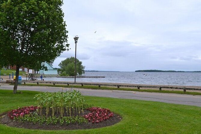 4 Day Small Group Tour Toronto Niagara Falls and Ontario Lakes - An In-Depth Look at the Itinerary