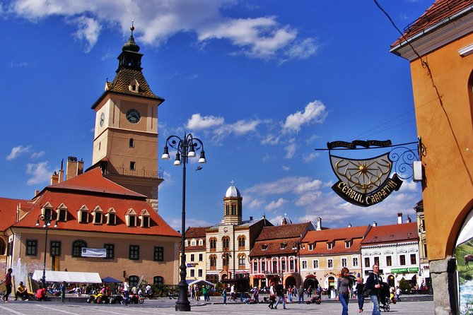 4 Days Private Tour in Transylvania: Sibiu, Sighisoara and Brasov - Experiencing Traditional Romanian Cuisine and Hospitality