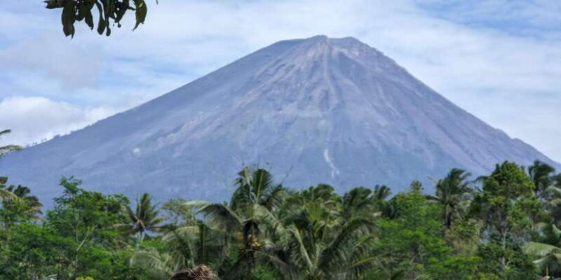 4 days Road trip East java . Mt Bromo, Mt ijen - Key Points