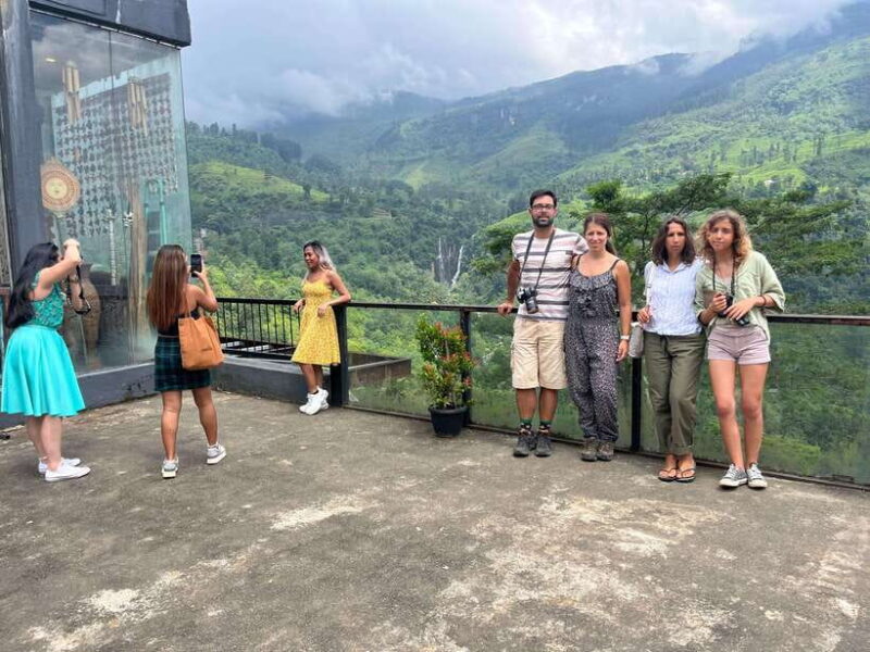4 Days Tour of Sigiriya Kandy Ella with Udawalawe Safari - Day 2: Kandy’s Sacred Sites and Botanical Wonders