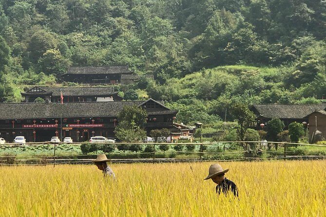 4 Days Zhangjiajie Experience Tour(Luxurious Mountain&Lake View Hotel) - FAQ