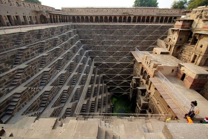 4 Days:Guided Taj Mahal, Fatehpur Sikri & Jaipur Tour From Delhi - Transportation & Comfort