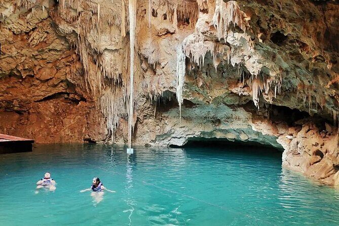 4 different cenotes with food from Merida - Key Points