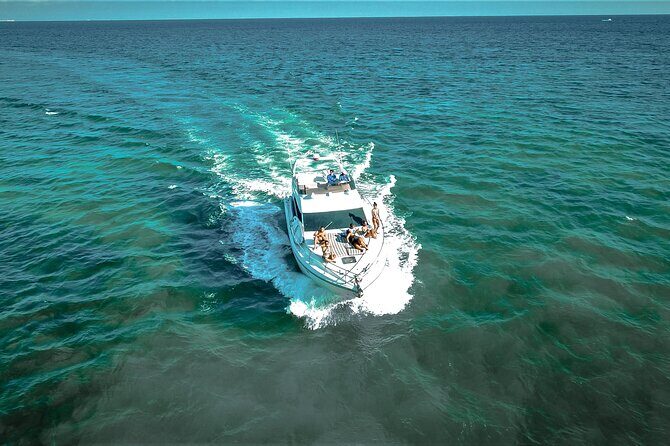 4 Hour - 47' Azimut, Tulum, Playa del Carmen, Riviera Maya - Who Will Love This Tour?