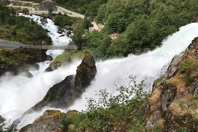 4 Hour Briksdal Glacier Tour in Briksdalsbreen Oldedalen - Practical Considerations: Transportation, Timing, and Group Size