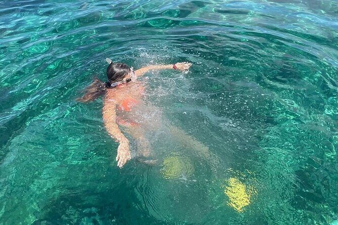 4-Hour Catamaran Party Cruise with Open Bar from Montego Bay - An In-Depth Look at the 4-Hour Montego Bay Catamaran Cruise