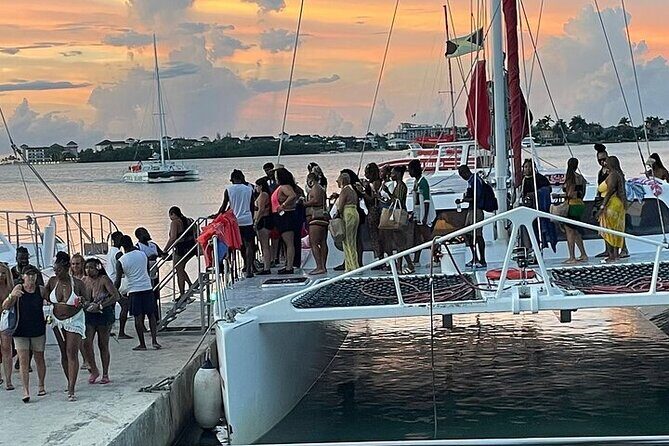 4-Hour Catamaran Party Cruise with Open Bar from Montego Bay - The Sum Up