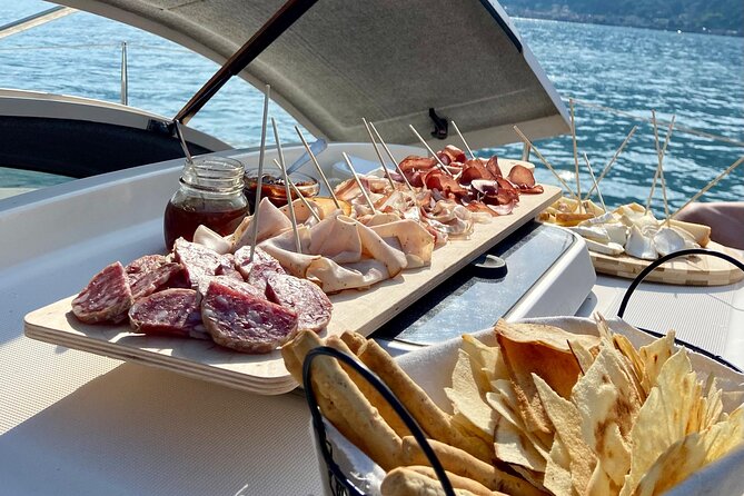 4-Hour Catamaran Tour on Lake Como - Itinerary and Activities