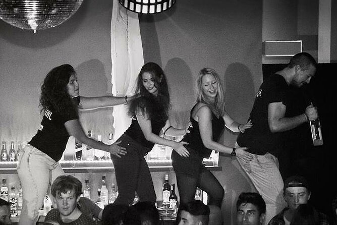 4-Hour Guided Porto Pub Crawl Including Drinks - Accessibility and Suitability