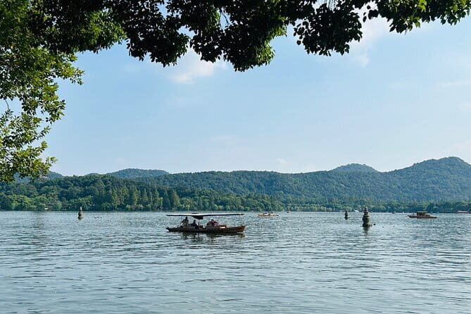 4-Hour Hangzhou Highlights Tour of Lingyin Temple and West Lake - Key Points