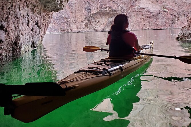4-Hour Kayak Deluxe Tour in Emerald Cave With Catered Lunch - Inclusions and Meeting Details
