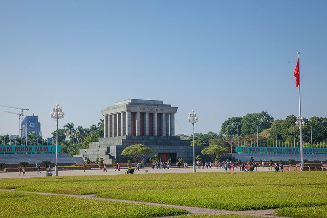 4-hour Motorbike Tour to City Sights & Train Street - The Sum Up