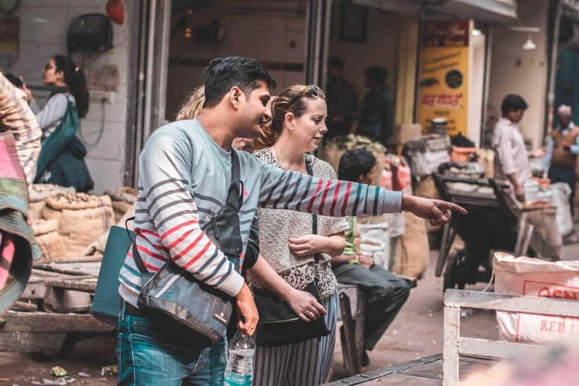 4-hour Old Delhi Heritage Walking tour with Rickshaw Ride - The Itinerary: A Step-by-Step Journey Through Old Delhi