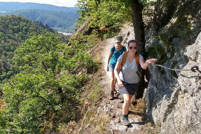 4-Hour Private Alpine Hiking Tour in the Footsteps of King Lionheart - Explore Dürnstein After the Hike
