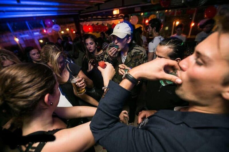 4-Hour Shanghai Pub Crawl (bars & nightclub hopping) - Practical Details and Logistics