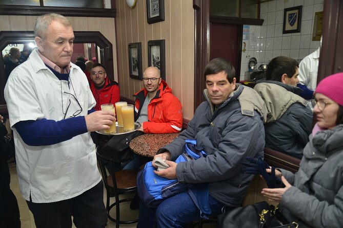 4-Hour Sightseeing Walking Tour With Food Tastings and Craft Experience - Accessibility and Participation