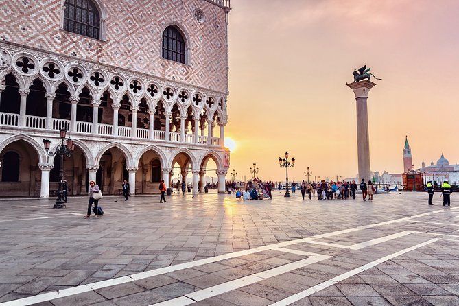 4-Hour Venice Guided Walking Tour With Doges Palace & St Marks Basilica - Exploring St. Marks Basilica