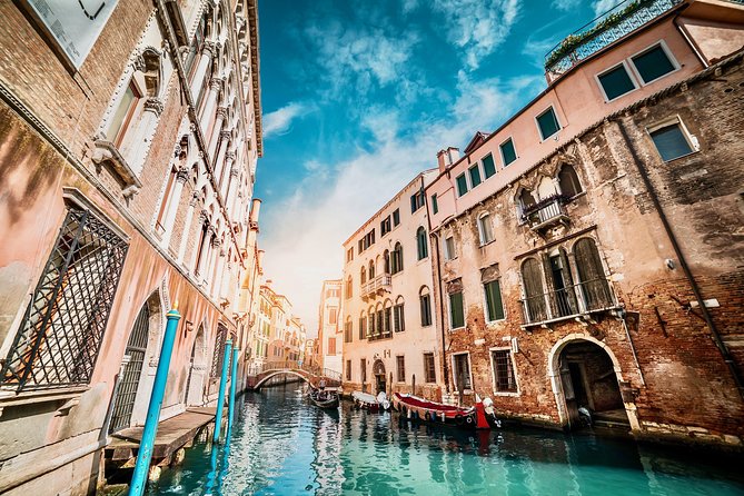4-Hour Venice Guided Walking Tour With Doges Palace & St Marks Basilica - The Route: From Canals to Historical Landmarks