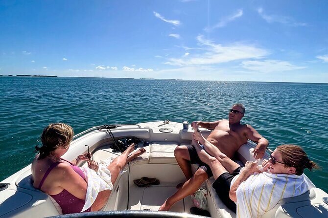 4 Hours 22' Hurricane Deck Boat Rental in Key West - The Sum Up
