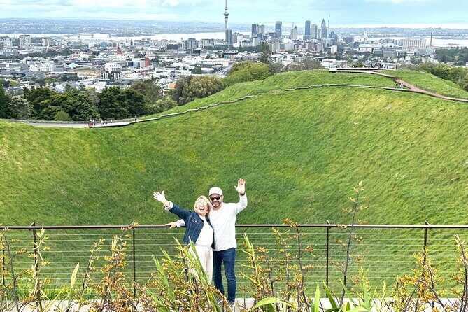 4 hours Auckland Friday Night Tour - Transport and Comfort