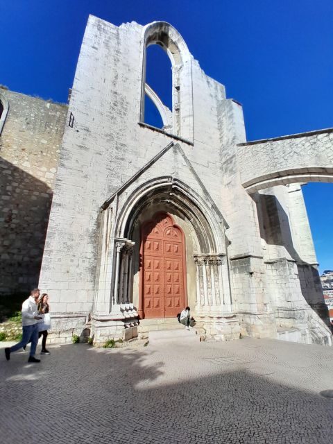4-Hours Lisbon sightseeing highlights Tour - The Itinerary in Detail: What to Expect