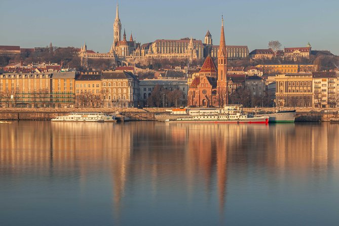 4 Hours Long Private Minivan Tour in Budapest - Accessibility and Participation