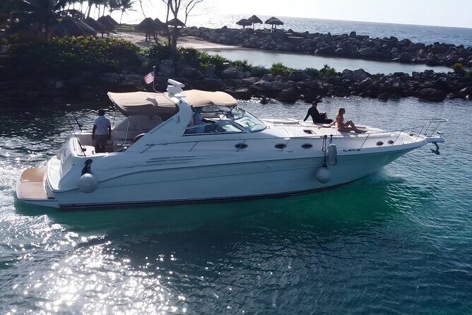 4 hours - Private 48ft Yacht all inclusive in Tulum and Playa del Carmen - An In-Depth Look at the Yacht Experience