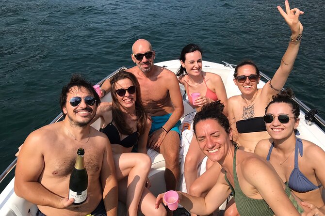 4 Hours Private Boat Tour in Lake Como With Captain - Inclusions