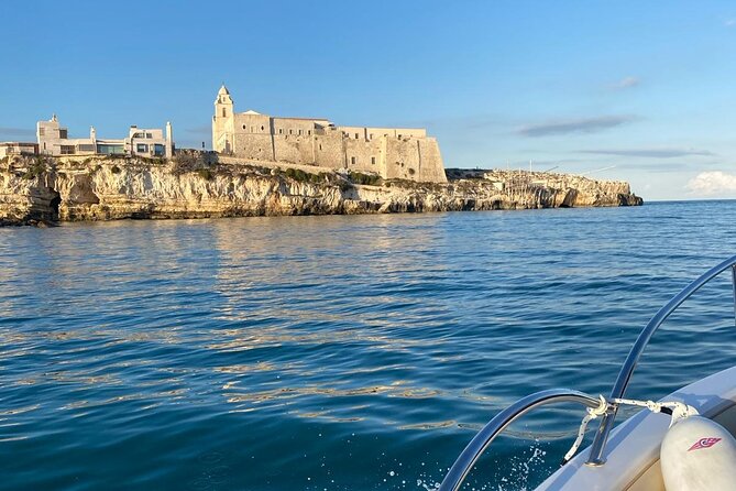 4 Hours Private Guided Boat Tour in Vieste - Inclusions and Accessibility