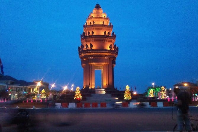 4 Hours Private Phnom Penh National Museum and Royal Palace Tour - FAQs
