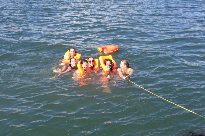 4 Hours Private Sailing Trip to Oeiras Beach - Inclusions and Exclusions