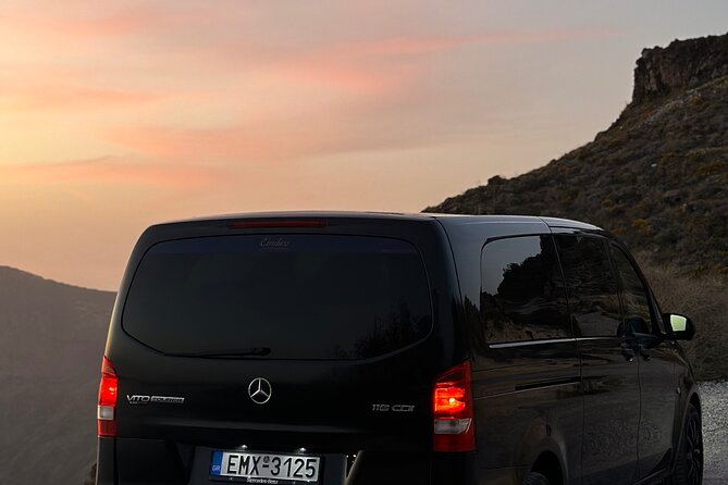 4 Hours Private Sightseeing Tour in Santorini - Exploring Santorini with a 4-Hour Private Sightseeing Tour