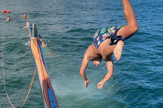 4 Hours Private Tour With Dives in Catamaran in Lisbon - Guidelines for a Safe and Enjoyable Dive