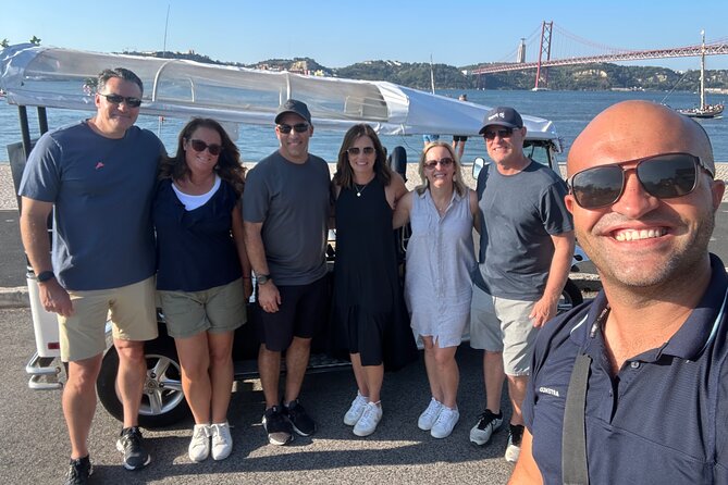 4-Hours Private Tuk Tuk Tour Discovering Lisbon - Tour Highlights