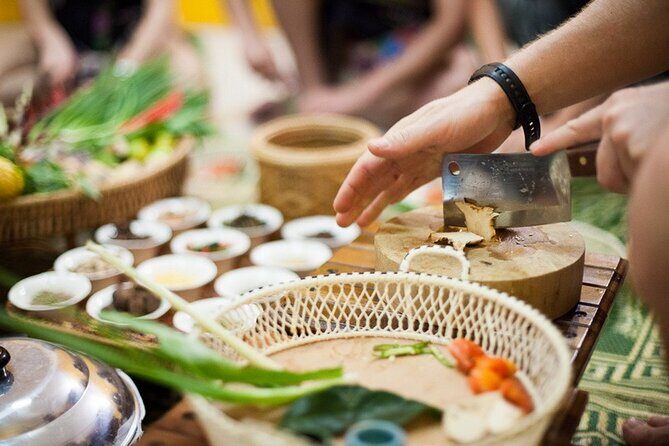 4 Hours Silom Thai Cooking Class Including Visit to Local Market - Key Points
