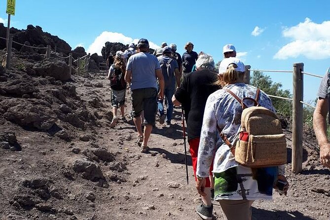 4 Hours Vesuvius Volcano Tour - The Sum Up