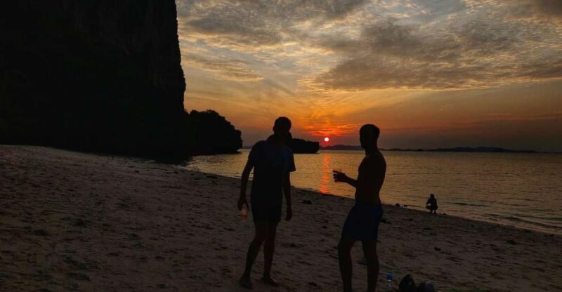 4 Island Sunset Private Luxury Vintage Boat - What To Expect: Detailed Itinerary and Highlights