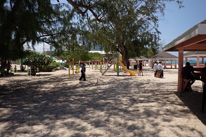 4-Stop Stingray, Snorkel, Star Fish & 7 Mile Beach (Family Owned) - FAQs