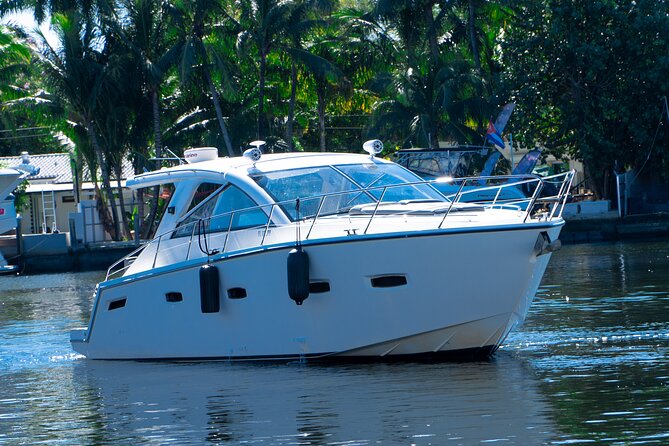 40' Sealine Cruise with Captain and Stew - A Close Look at the 40 Sealine Cruise with Captain and Stew in Miami