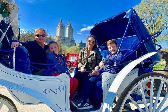 45 min Long VIP Central park carriage ride - Authenticity and the Guide’s Role