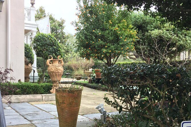 45 minute Highlights of the Garden District - What to Expect on this Short but Sweet Tour