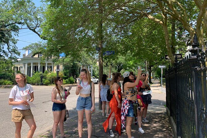 45 minute Highlights of the Garden District - Frequently Asked Questions