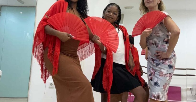 45 minutes flamenco dance class for family in Málaga - Value and Practical Considerations