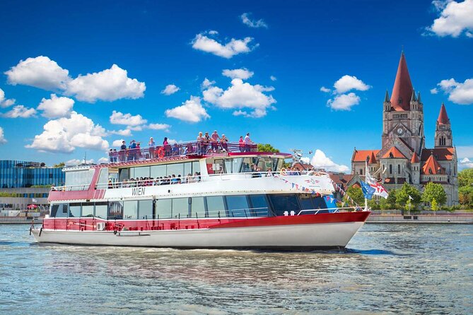 48-Hour Hop-On Hop-Off With Guided Walking Tour and River Cruise - River Cruise Excursion