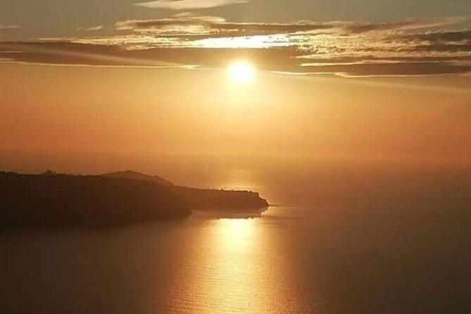 4h Private Tour With Guide in Santorini - Booking and Cancellation Policies