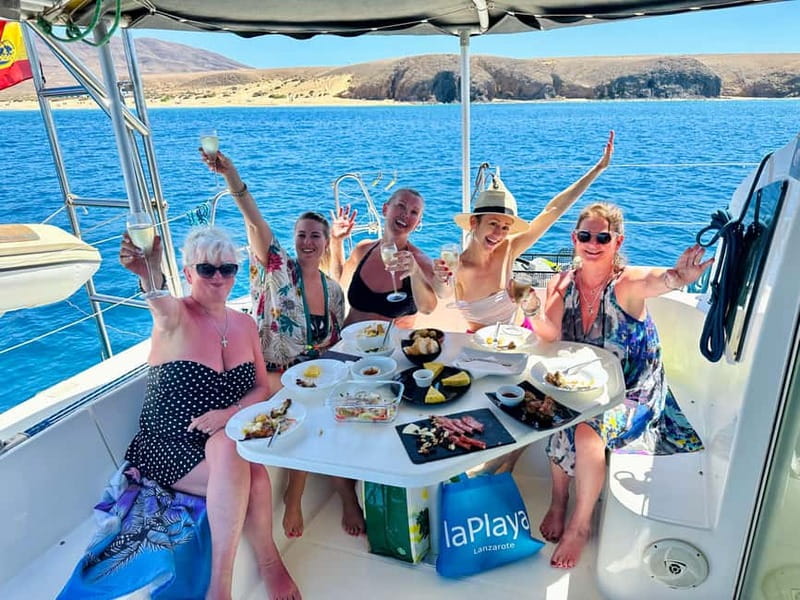 4h Shared Catamaran sailing to Papagayo Beaches (12pers max) - Who Will Love This Tour?