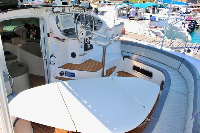 4hrs / 46ft Catamaran Private Charter From Cancun to Isla Mujeres - FAQ