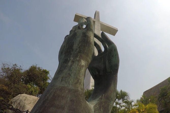4Hrs City Tour Exclusively for Hotels, Divers, Chapel & Mural. - Who Should Consider This Tour?